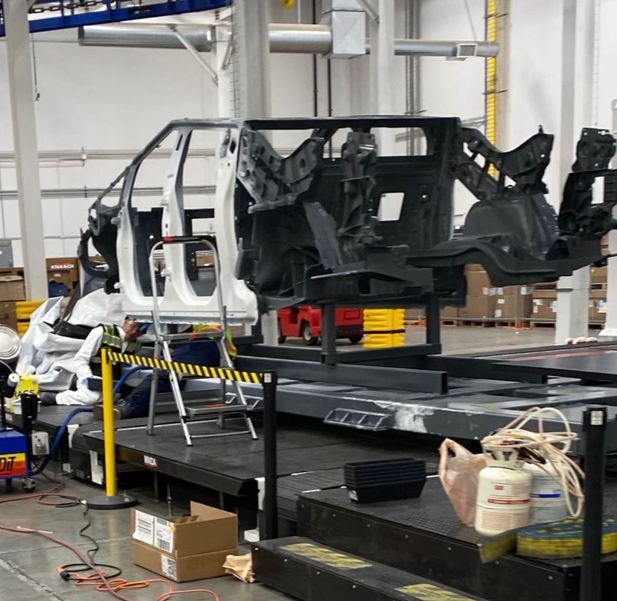 Tesla Prepares To Produce The Electric Vehicle Chassis in One Piece